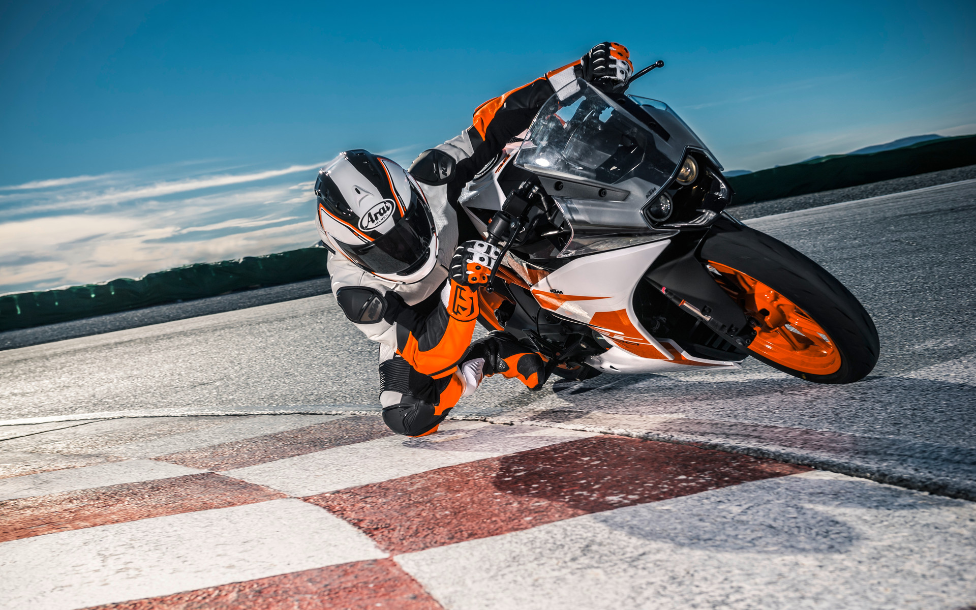 Supersport – KTM KOSAK