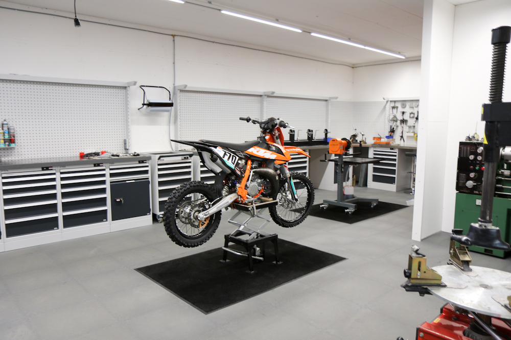 WERKSTATT – SHOWROOM GALLERY – KTM KOSAK